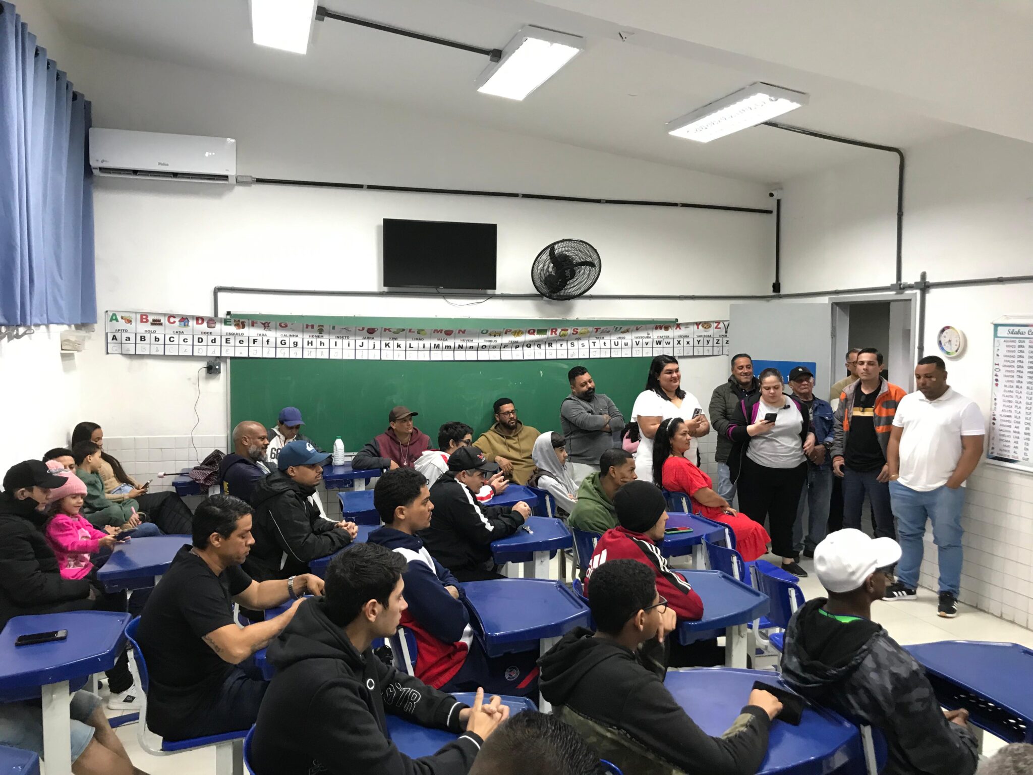 Instituto INNECCO forma 2ª Turma em Curso Gratuito de Eletricista ...